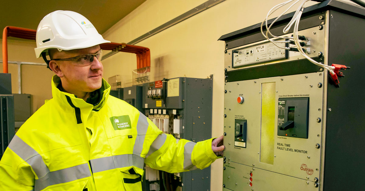 Demonstrating world’s first real-time fault level measurement system ...